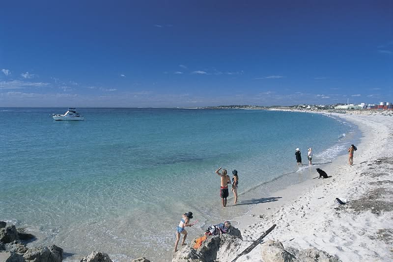 10 of Perth's best beaches including the hidden gems