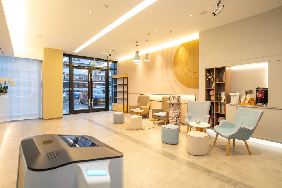 Hotéis Homeinn Plus Hotel (Shanghai Lujiazui Mall Road Subway Station ...