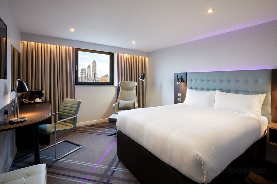 Premier Inn London Angel Islington, London Hotels - Skyscanner