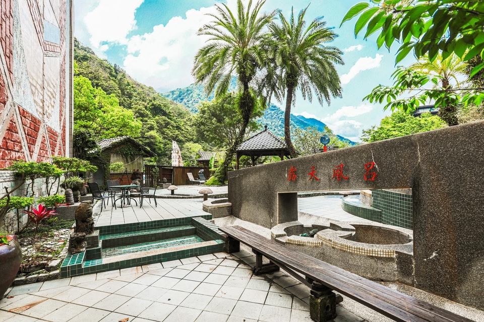 Hotéis 日出溫泉飯店Sunrise Hot Spring Hotel, Lung-shan - Skyscanner