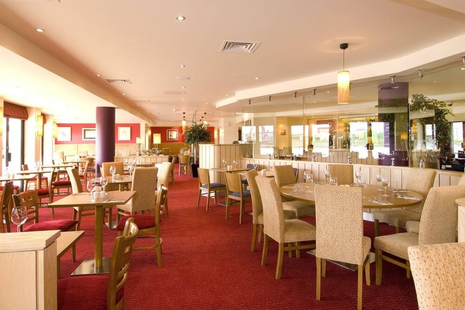 Premier Inn Cambridge (A14, J32) Hotel, Cambridge Hotels - Skyscanner