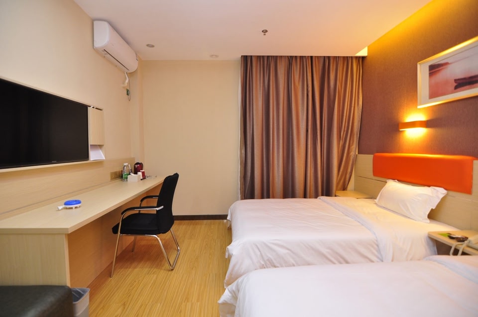 Xi Yue Hotel (Xin Asia Sports City Metro Station Branch), 昆明 - Skyscanner