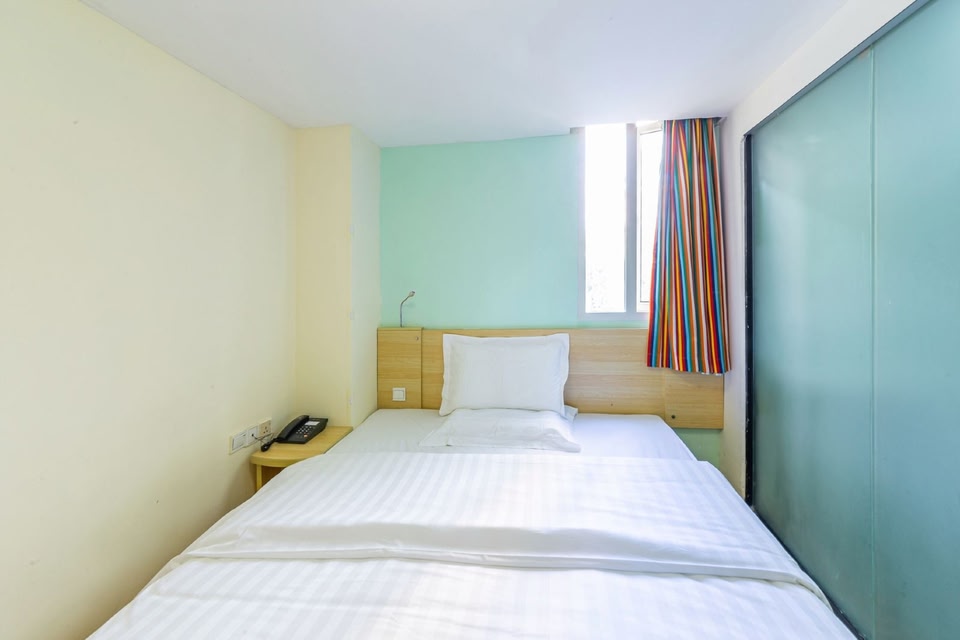 7Days Inn Chain Hotel (Guangzhou Beijing Road Gongyuanqian Subway ...
