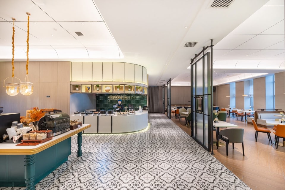 Hami Yizhou District Qiyi Night Market Atour Hotel, Hami Hotels ...