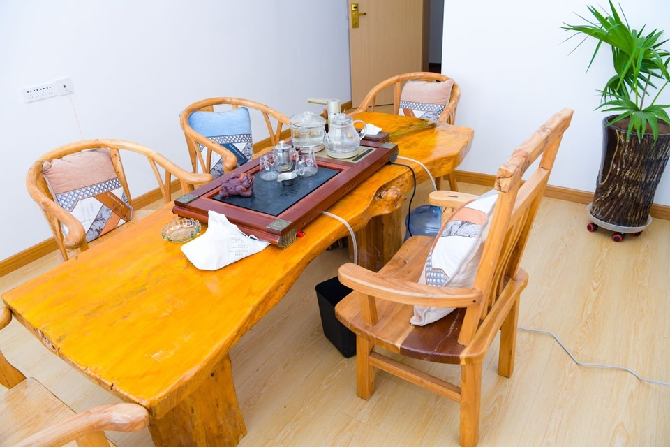 Yining Silk Road Pastoral Song Chenwai City Hotel、伊寧のホテル - スカイスキャナー