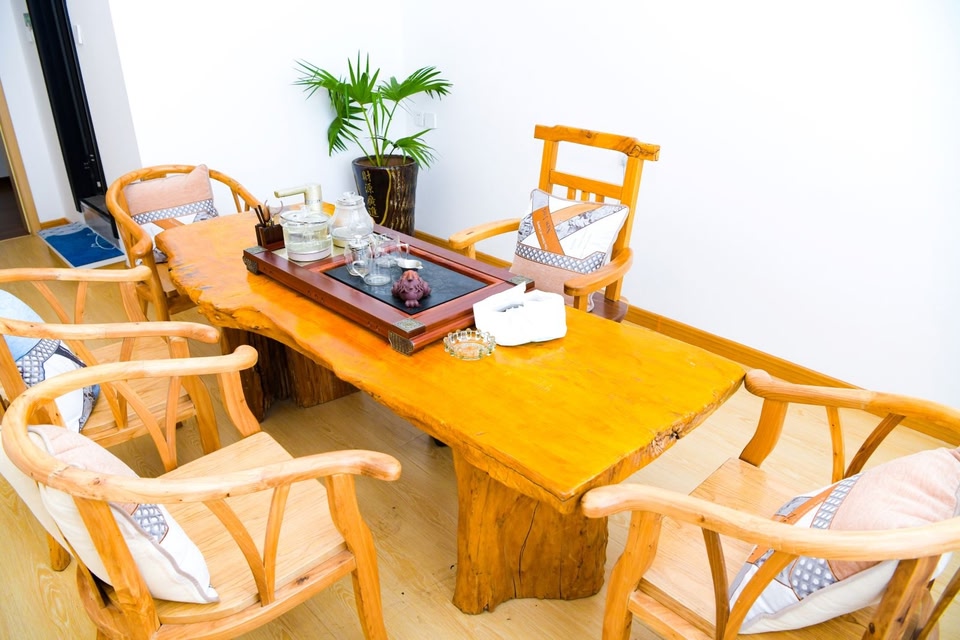 Yining Silk Road Pastoral Song Chenwai City Hotel、伊寧のホテル - スカイスキャナー