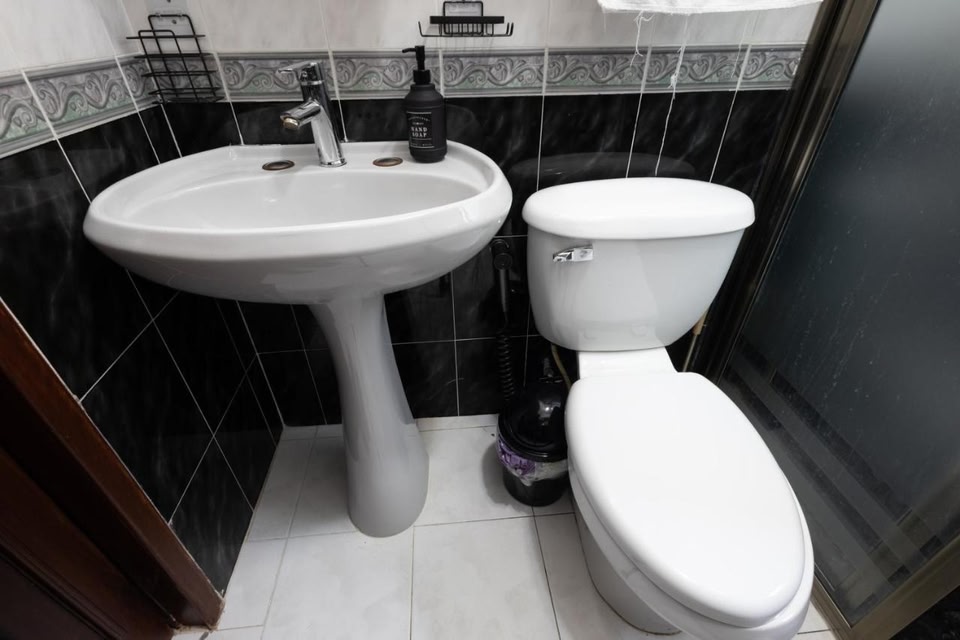 Room With Shared Bathroom in the Heart of Cancun, Cancun Hotels ...