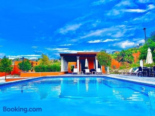 TriBeCa San Miguel, 聖米格爾德阿連德 - Skyscanner