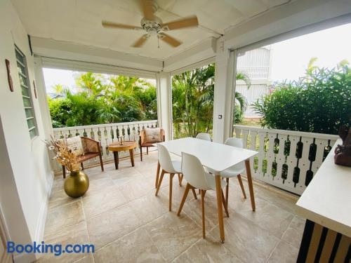 Hotéis Appartement, Sandy Ground - Skyscanner