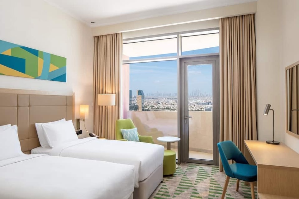 Holiday Inn & Suites Dubai Science Park by IHG, Dubai Hotels - Skyscanner