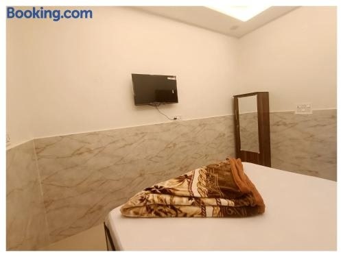 Krishnam Palace - Near Prem Mandir & new Rang ji Temple - Fully AC ...