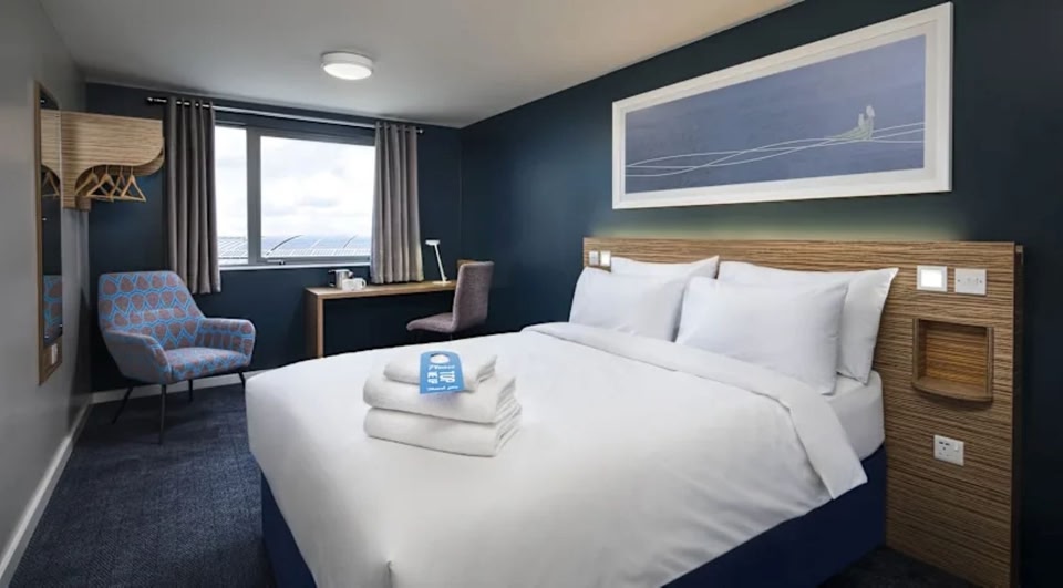 Travelodge Chester Central Bridge Street, Chester Hotels - Skyscanner