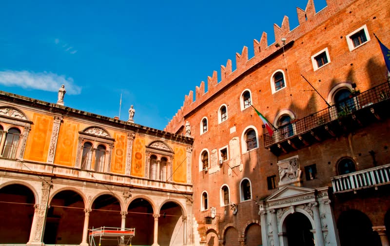 Le 15 Città italiane più colorate d'autunno