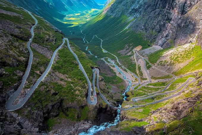 10 Most Famous Roads In The World 10-most-famous-roads-in-the-world