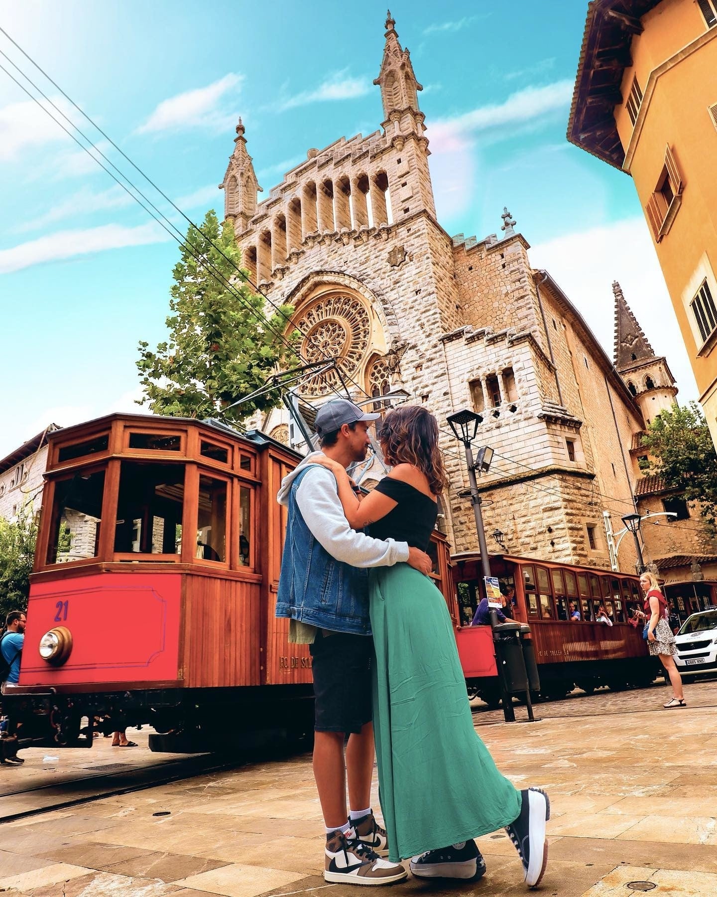 Where's hot in January for winter travel? | Skyscanner US