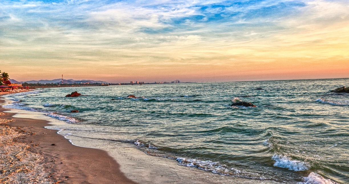 Where is hot in November | Skyscanner US