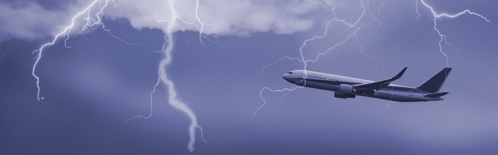 Are Planes Able to Fly in Thunderstorms? All You Need to Know | Skyscanner