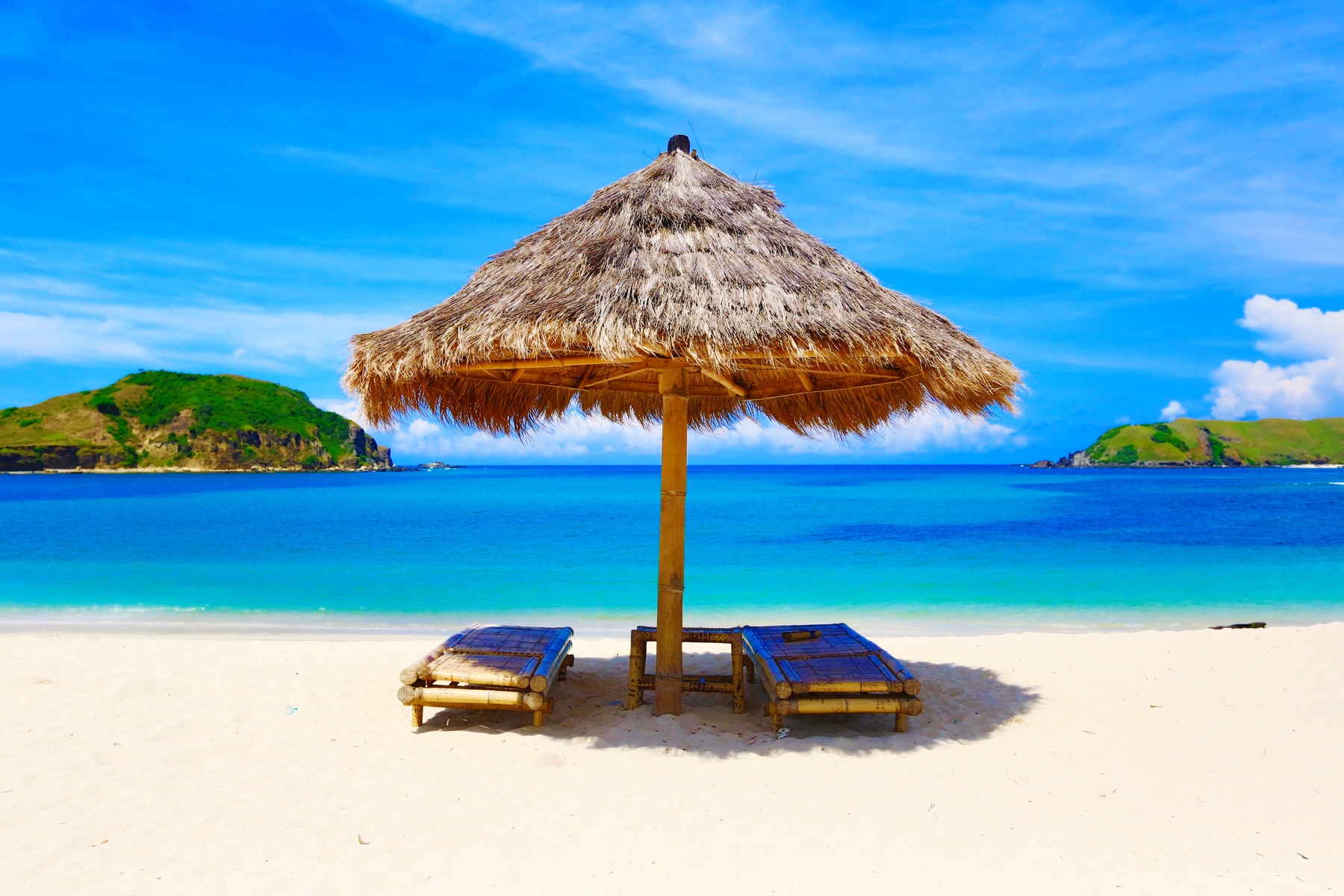 7 places to visit for the best beaches in Indonesia - Skyscanner Singapore