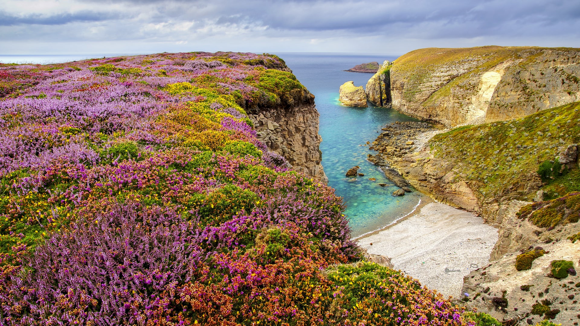 Brittany Holidays in 2025 from £49 | Skyscanner