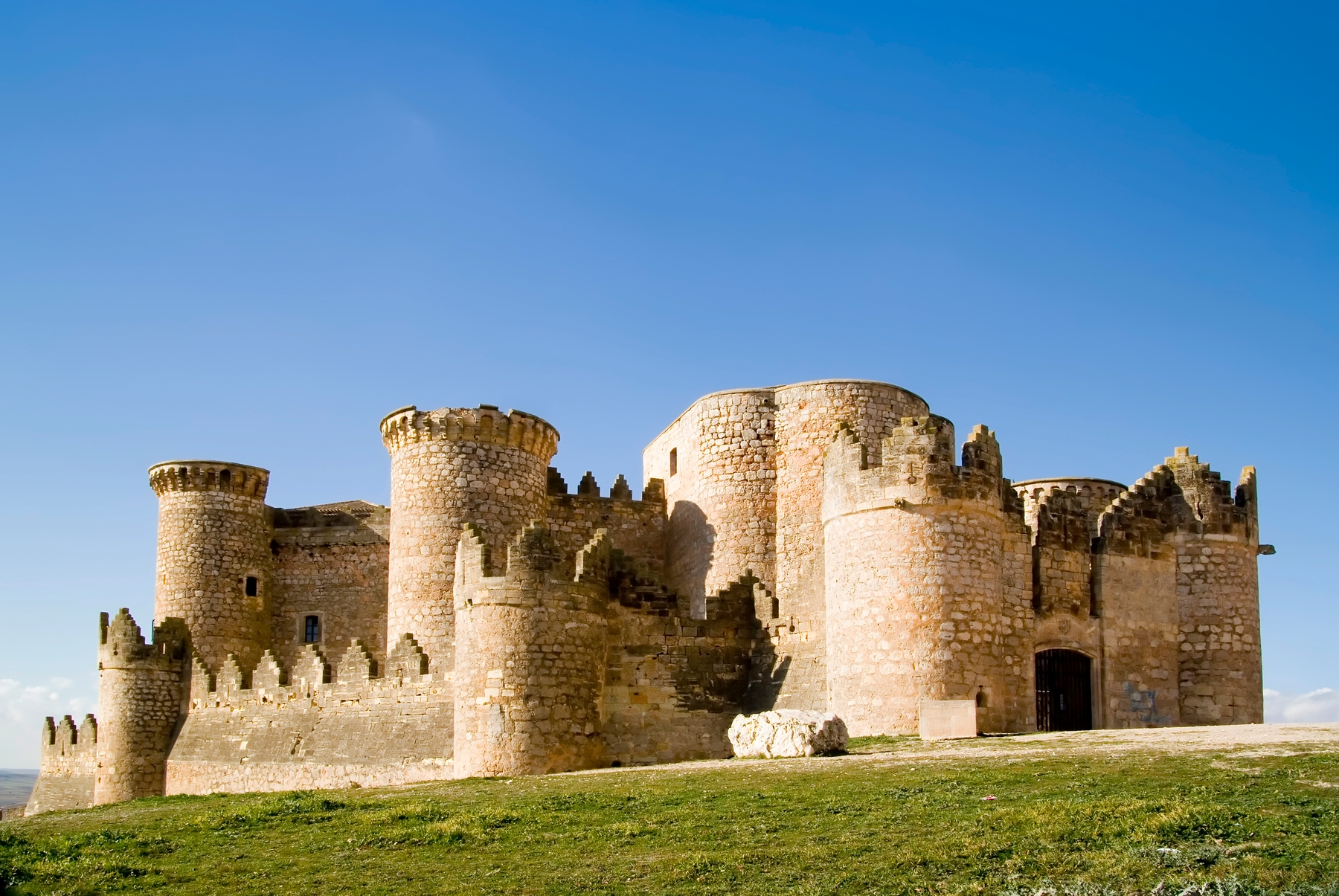15 of the most beautiful castles in Spain | Skyscanner Ireland