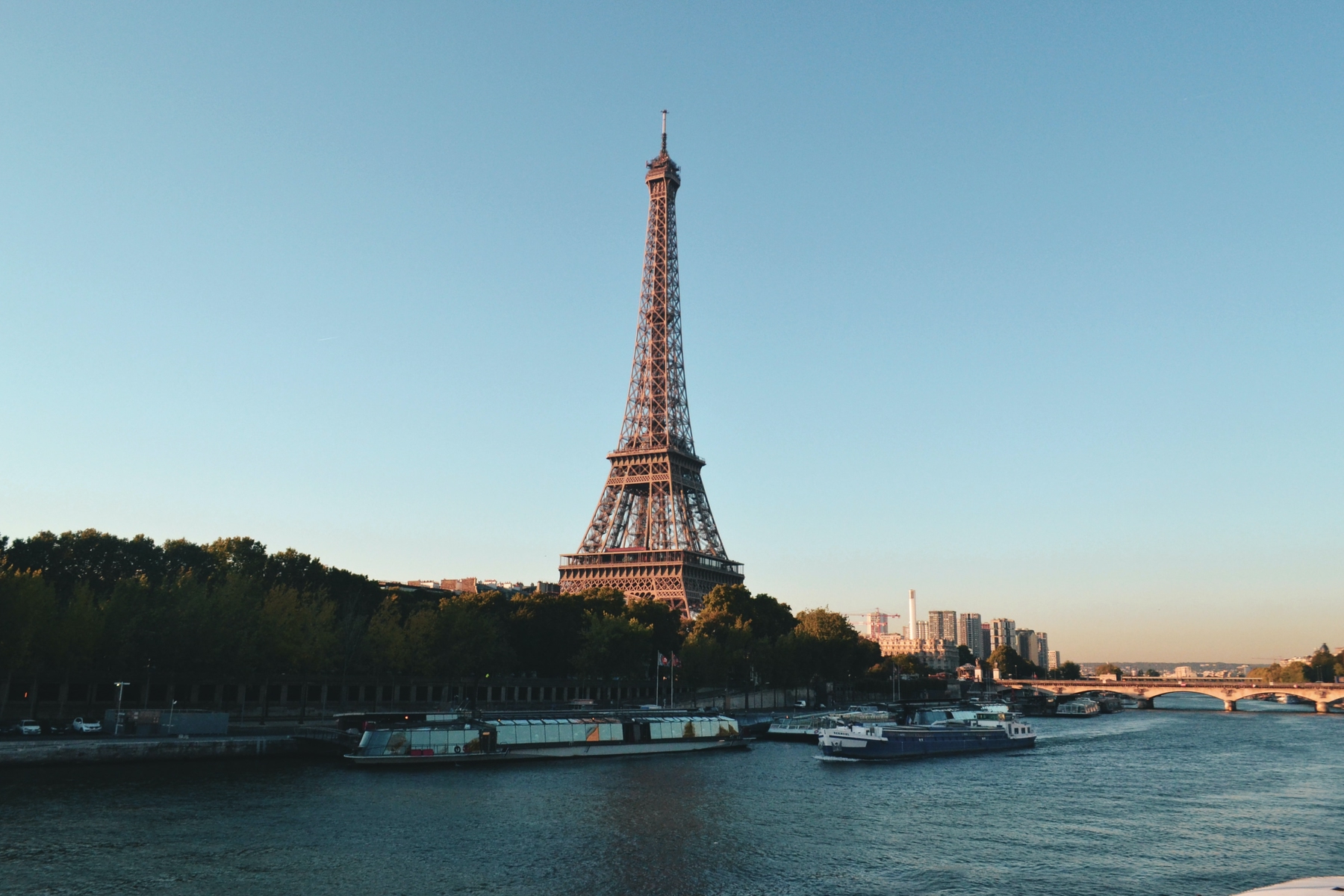 A virtual tour of Paris: 24 hours in The City of Light | Skyscanner US