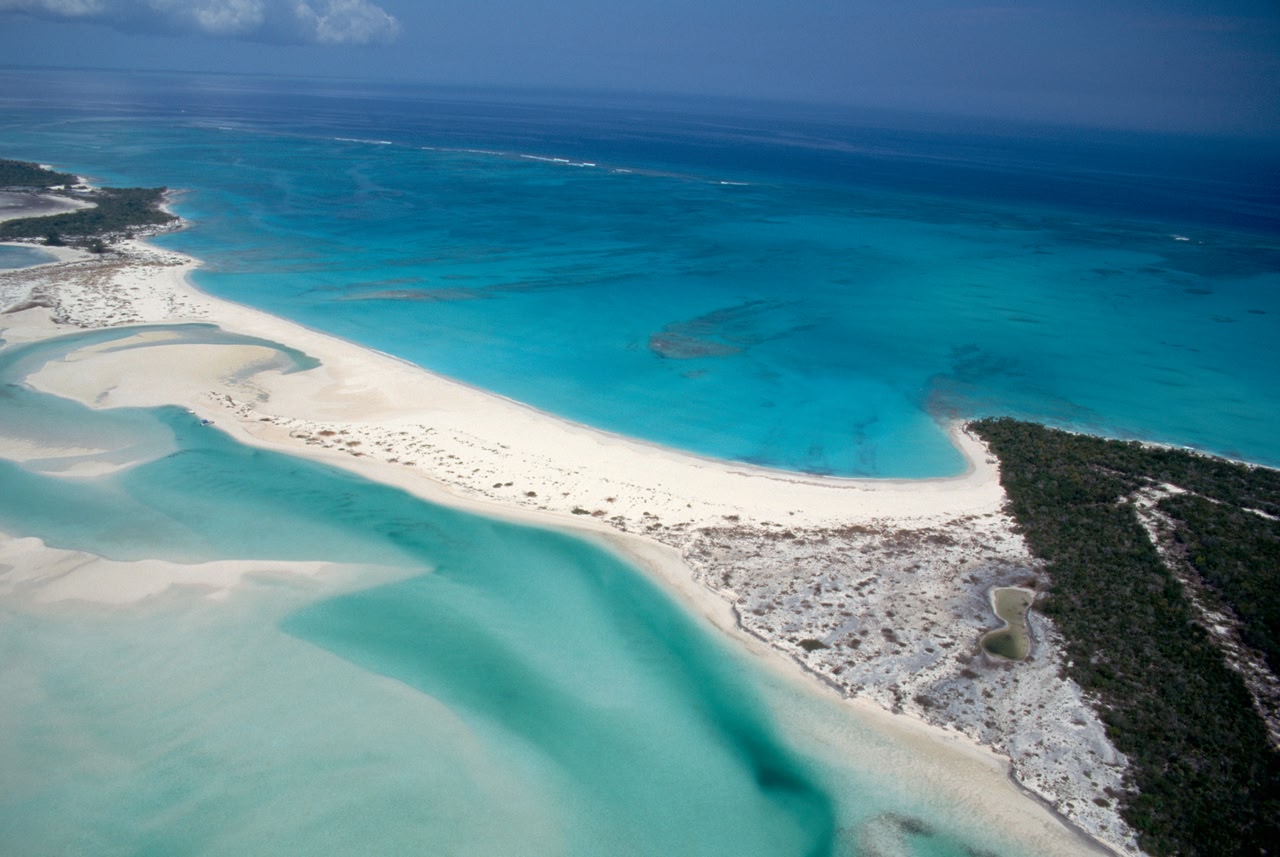 Best Places to Travel 2025 - Trending Destinations | Skyscanner