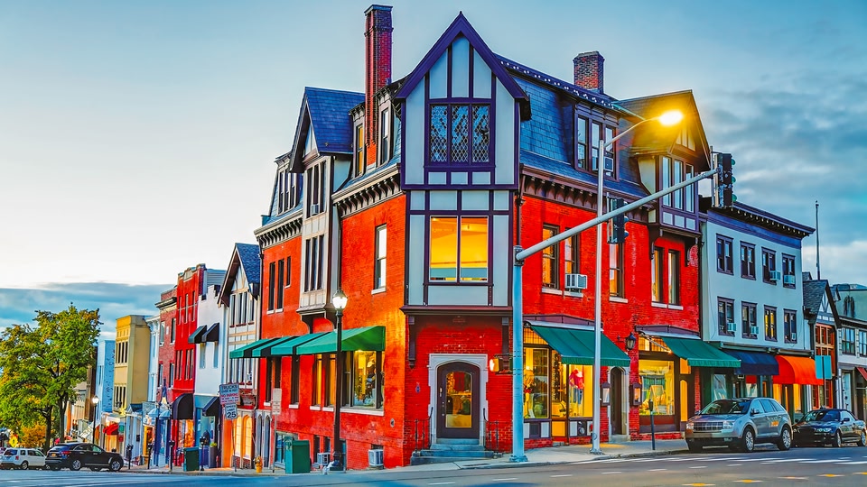 Viagens em Connecticut na estação 2026 a partir de R$ 3.838 | Skyscanner
