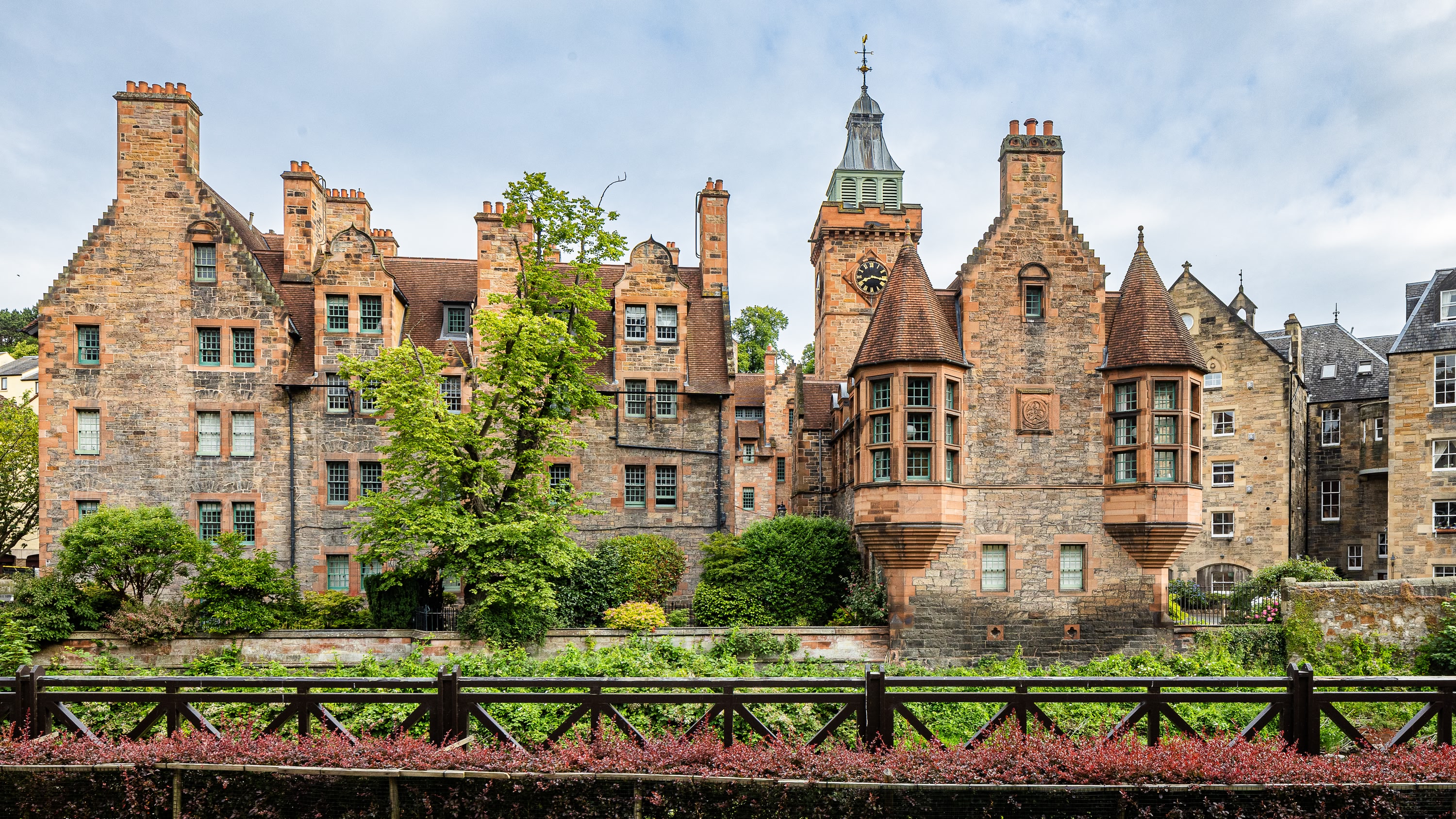 Reisen & Urlaub in Edinburgh, 2026 | Skyscanner