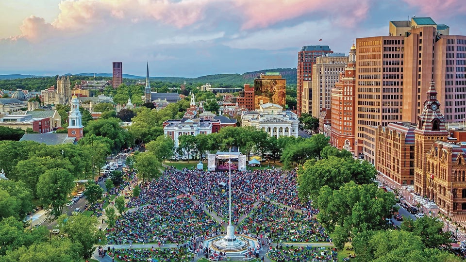 Viagens em Connecticut na estação 2026 a partir de R$ 3.838 | Skyscanner