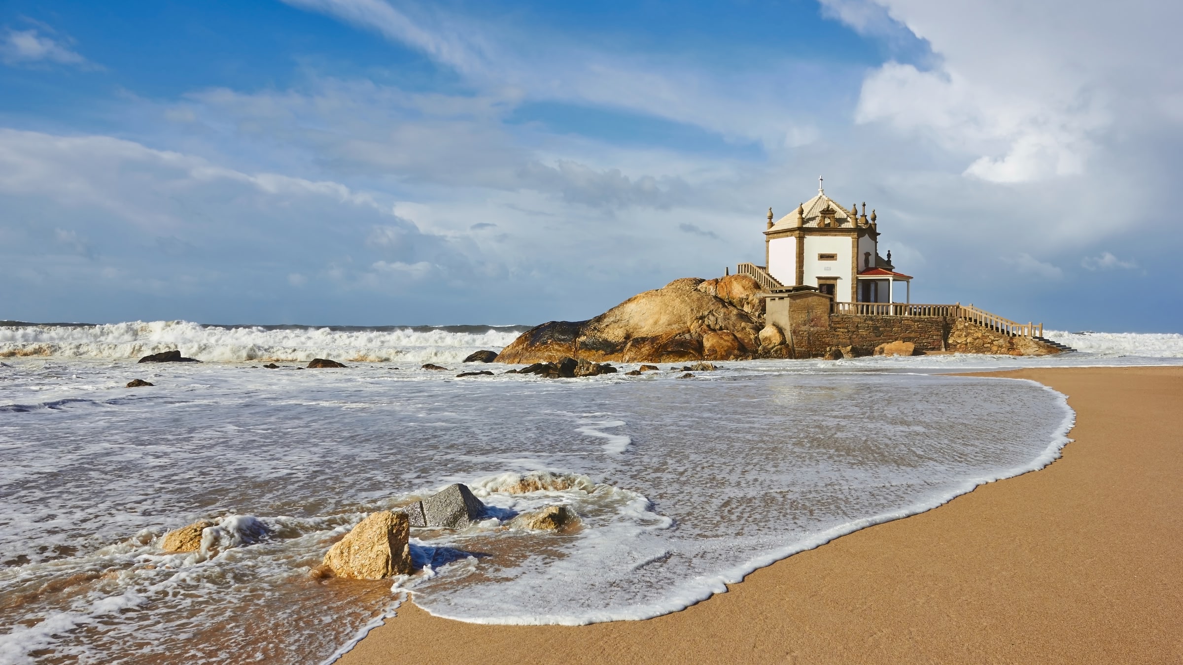 Porto Holidays in 2026 | Skyscanner
