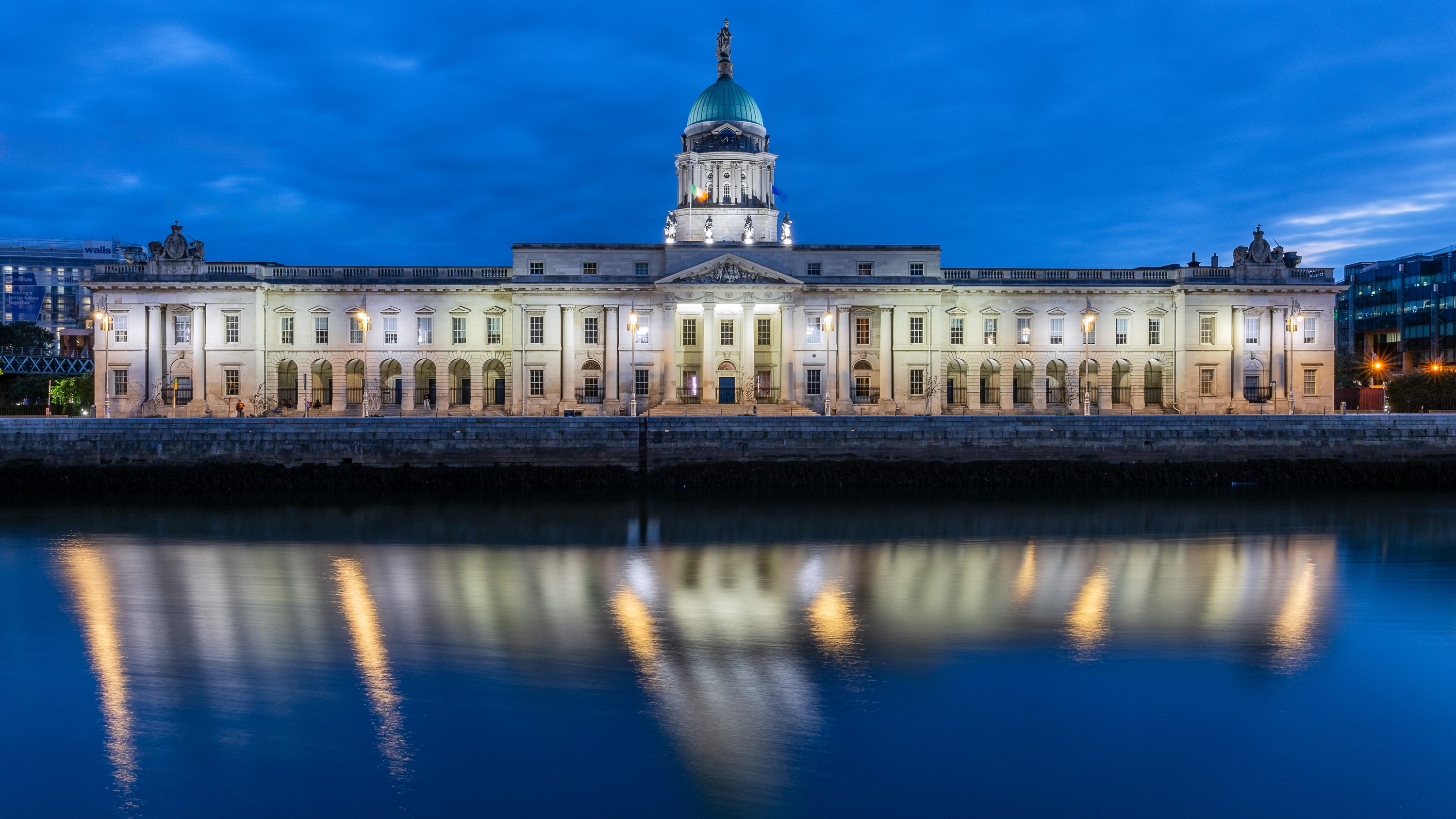 Ireland Holidays in 2026 from £26 | Skyscanner