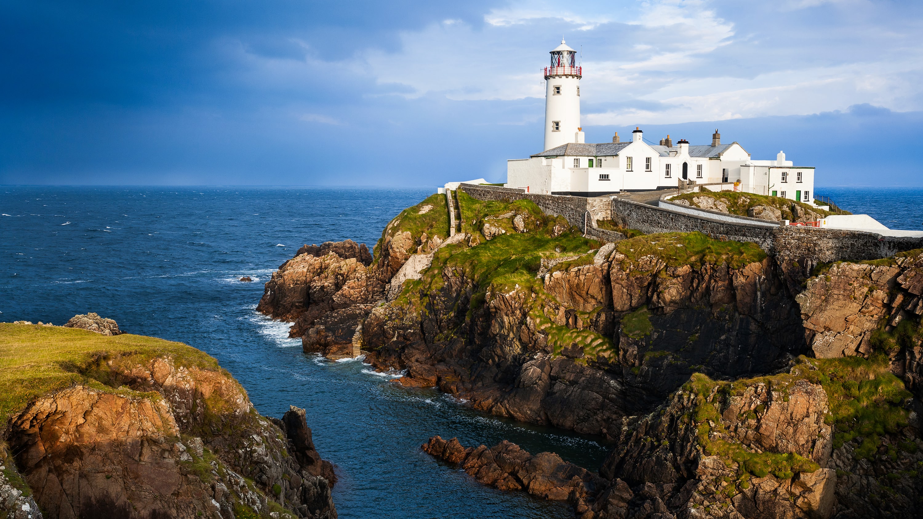 Ireland Holidays in 2026 from £26 | Skyscanner